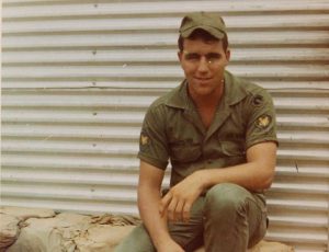 Un Américain : portrait de Raymond Luc Levasseur – Conspiration ou ...