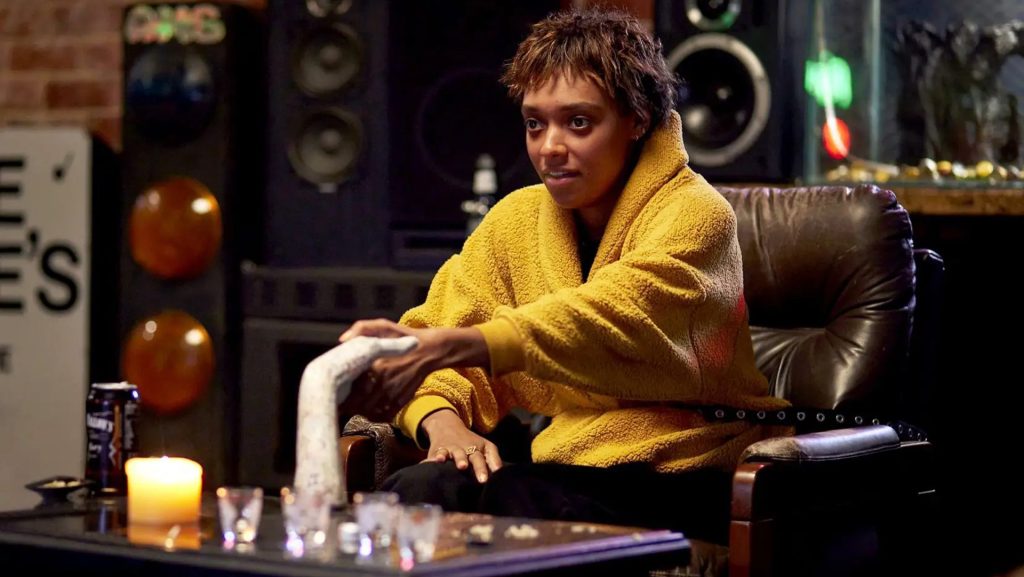 [Fantasia] Talk To Me — Deciphering the Experience with a Hand Straight ...